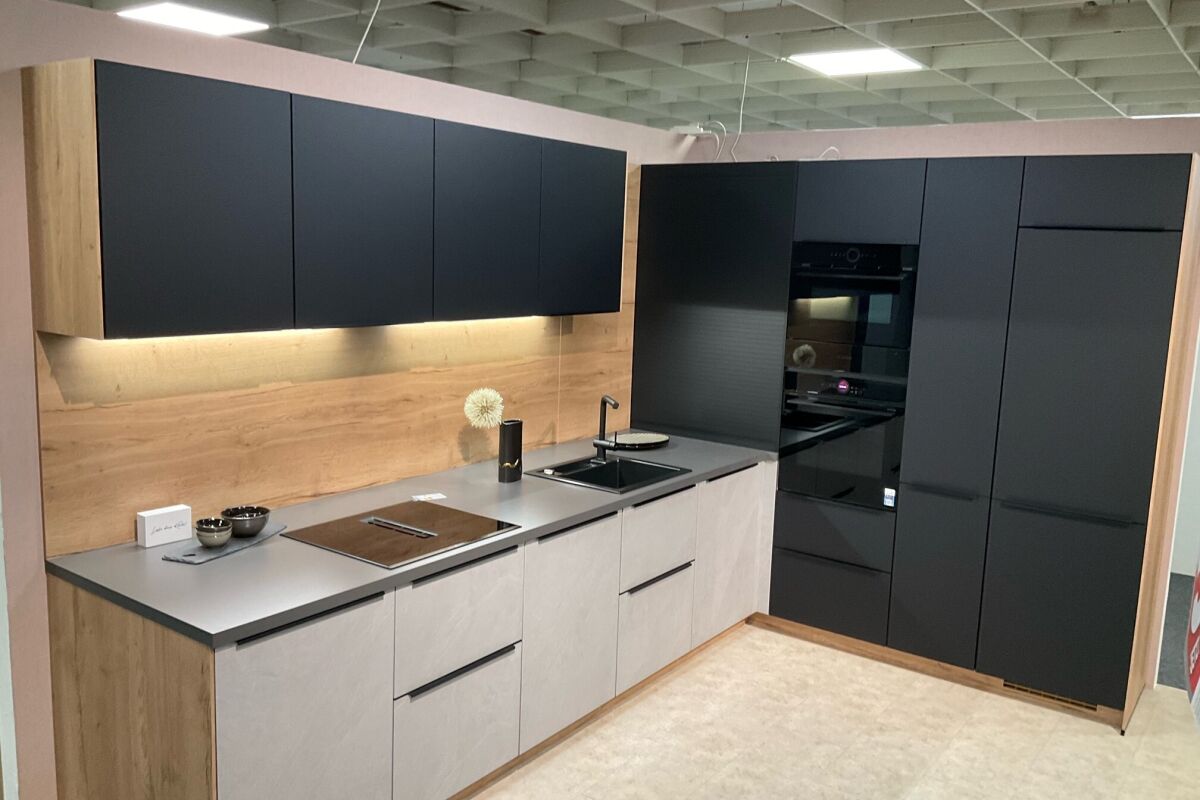 Nobilia Einbauküche Easytouch - Multi-Möbel